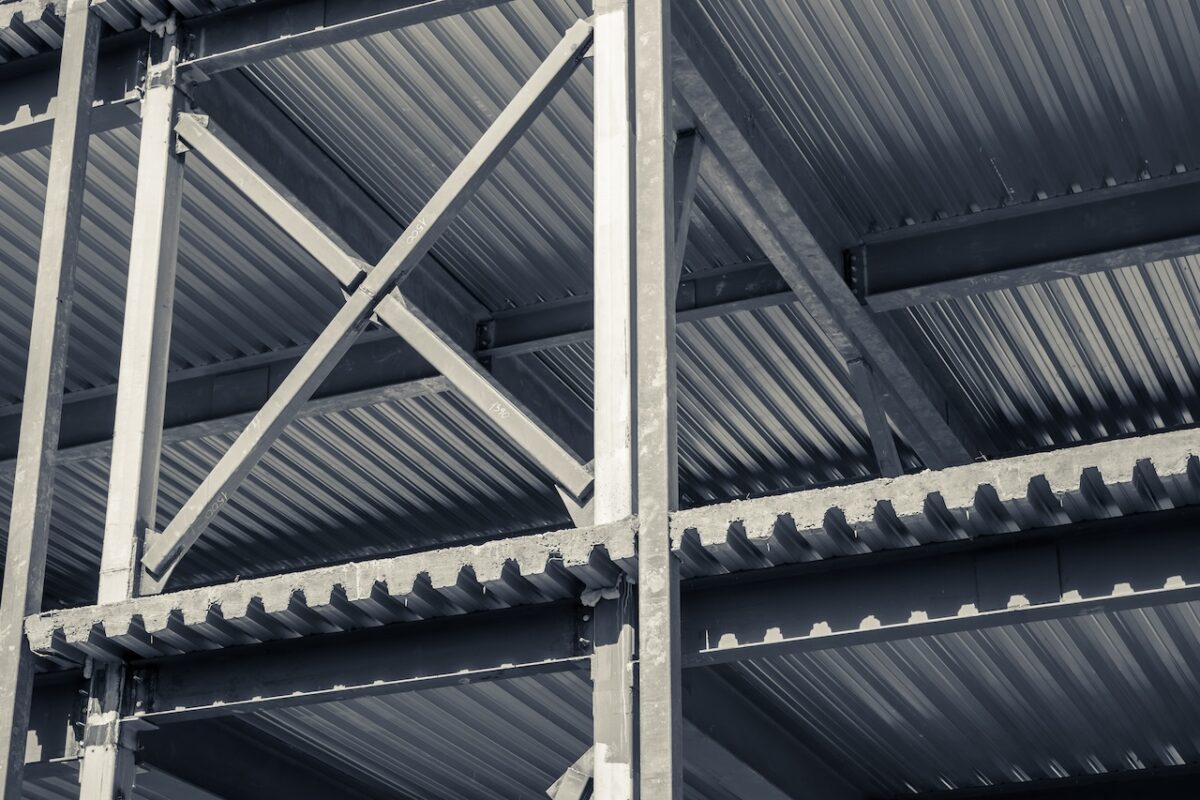 A Comprehensive Guide to Selecting the Right Metal Decking for ...